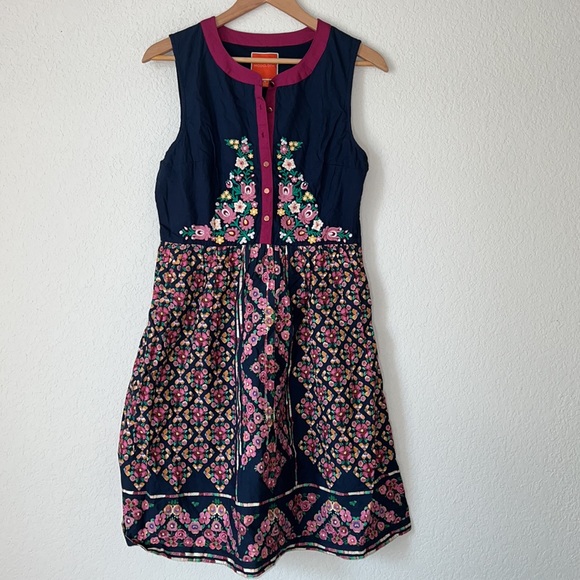 Modcloth | Dresses | Modcloth Conversation Masterpiece Floral Midi ...